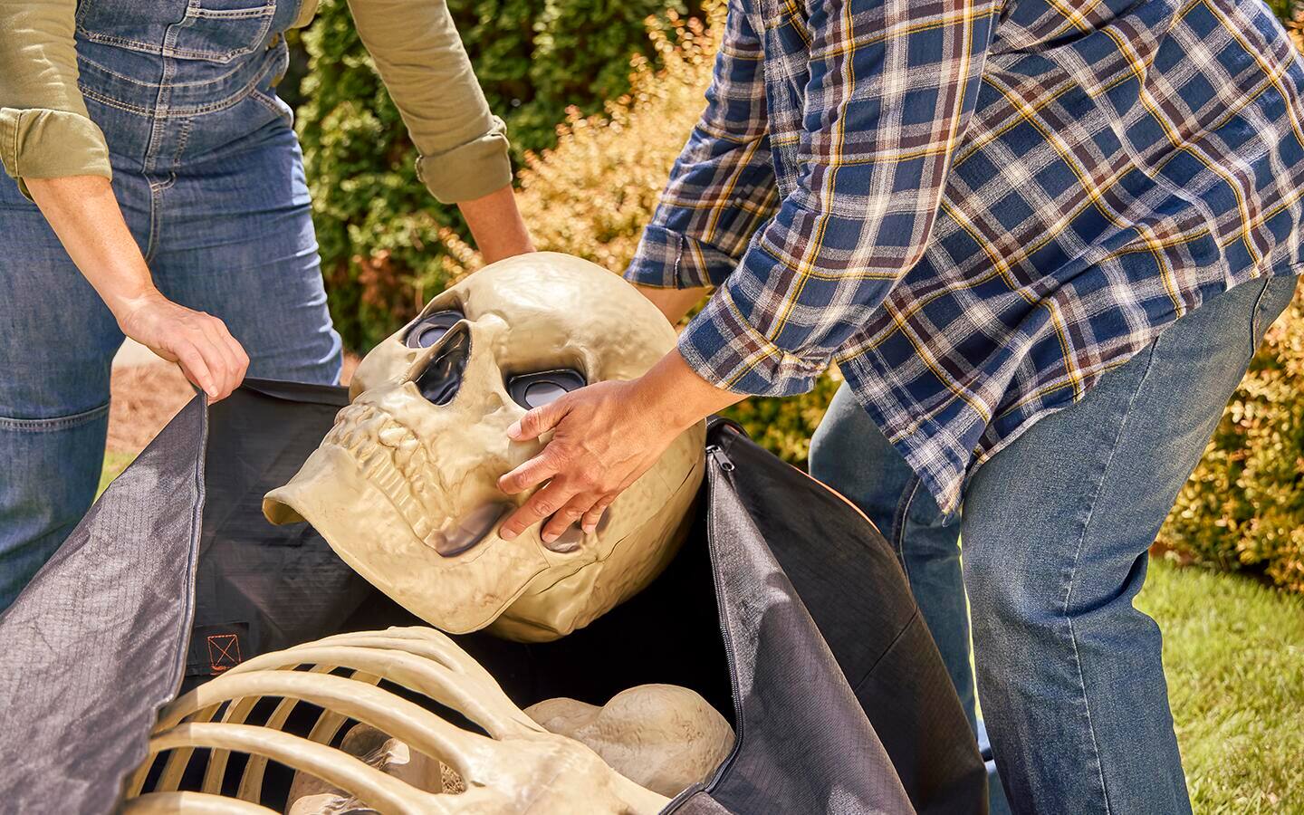 How to Assemble/Disassemble Skelly - The Home Depot