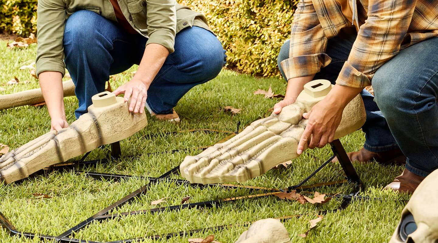 How to Assemble/Disassemble Skelly - The Home Depot
