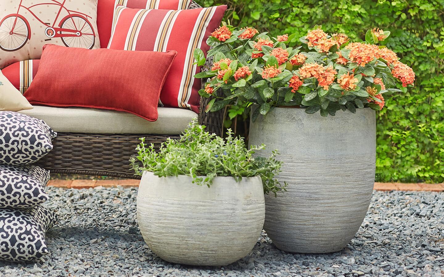 Types of Planters for Your Garden - The Home Depot