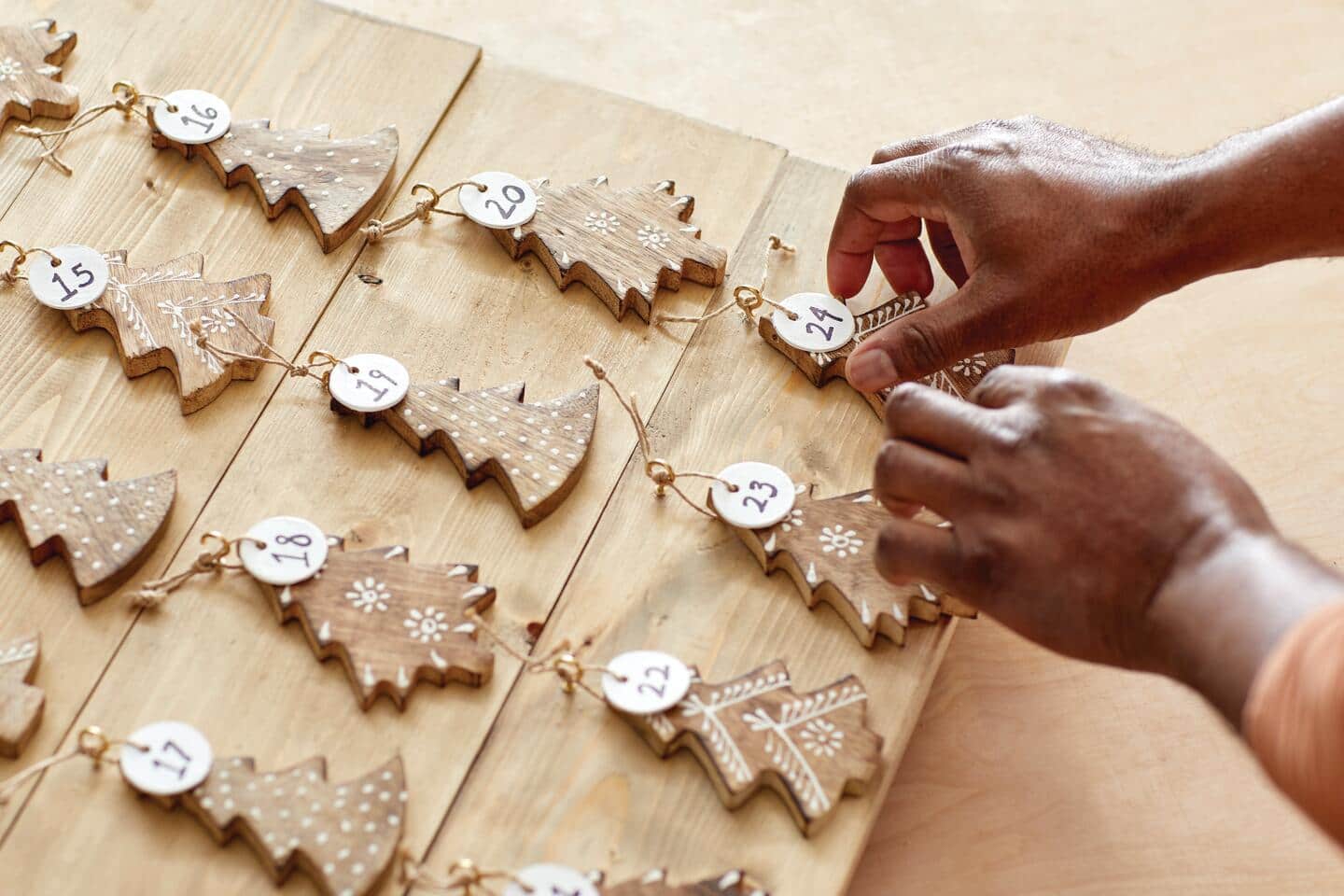 Indoor Christmas Decorations – The Home Depot