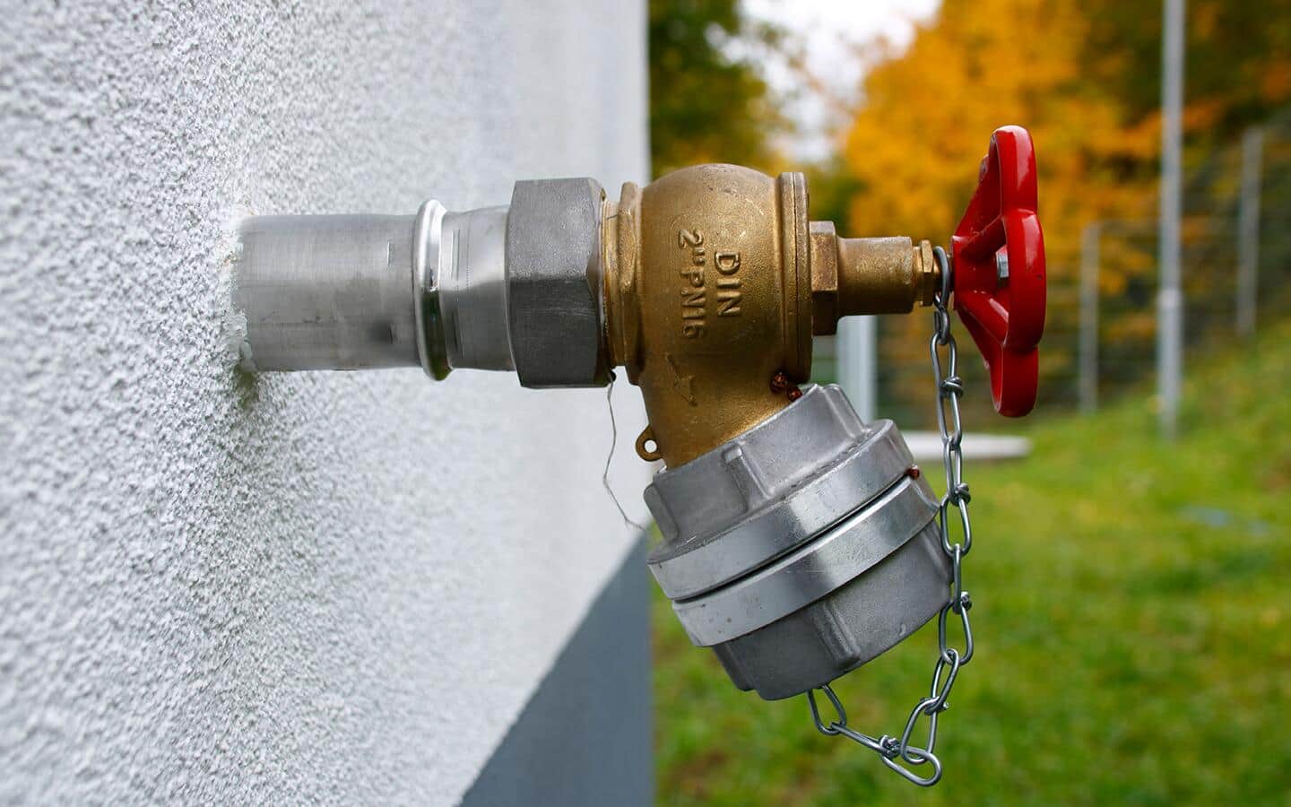 How to Turn Off the Water to Your House - The Home Depot